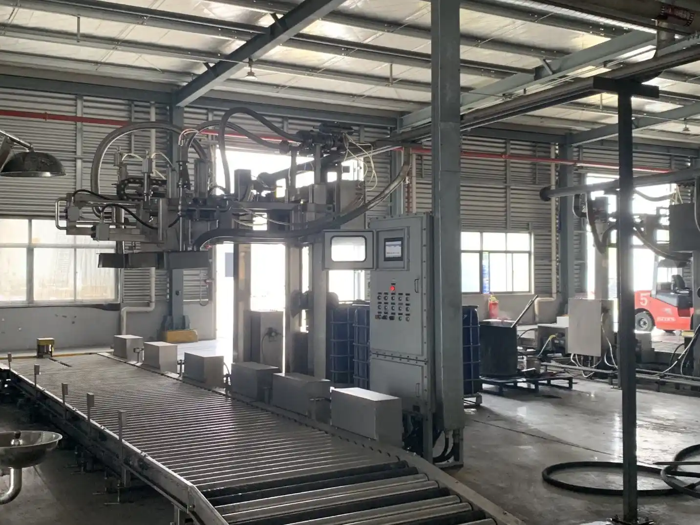 Resin Transfer Molding - Resin Transfer Molding (RTM) and Vacuum ...